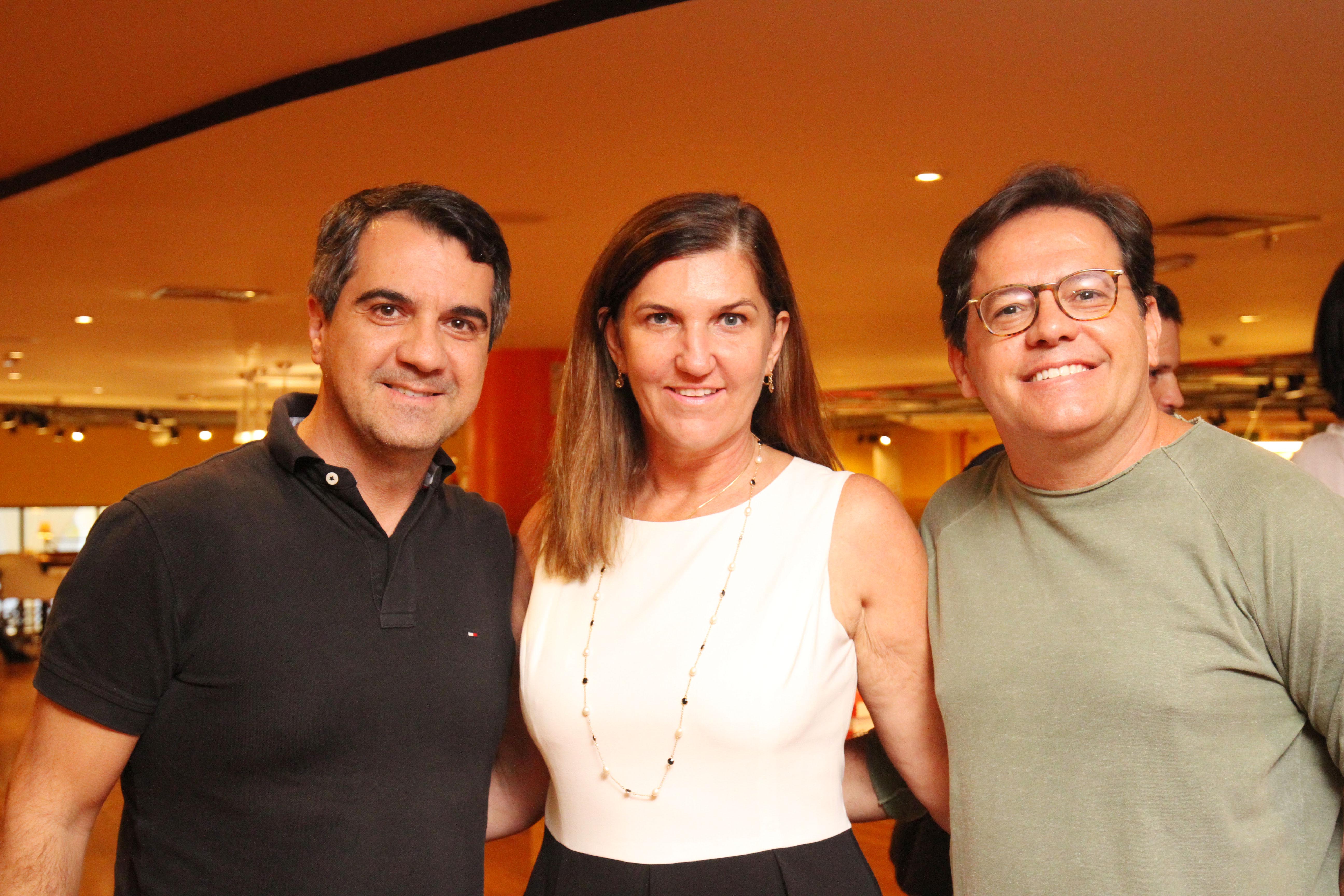 Henrique Coutinho, Roberta Mandelli e Cássio Veiga | EixoBSB