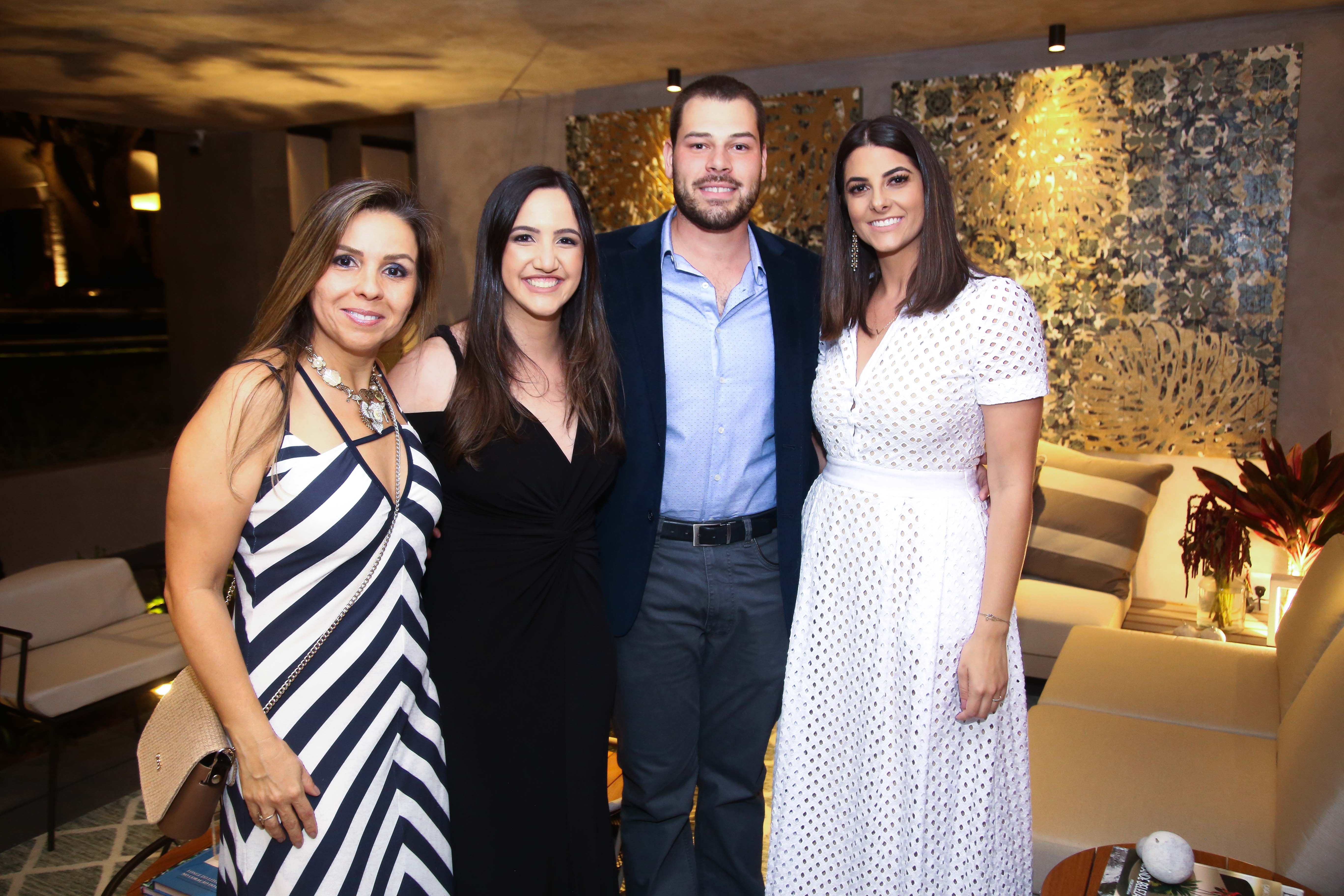 Flavia Andrade, Laísa Carpaneda, Fernando Pauro e Flávia Nasr (2 ...